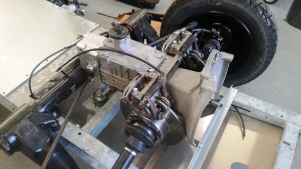 2cv parts for sale: 2cv galvanised chassis, gearbox and more