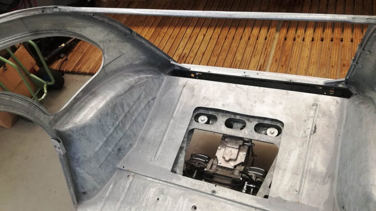 2cv parts for sale: 2cv galvanised chassis, gearbox and more