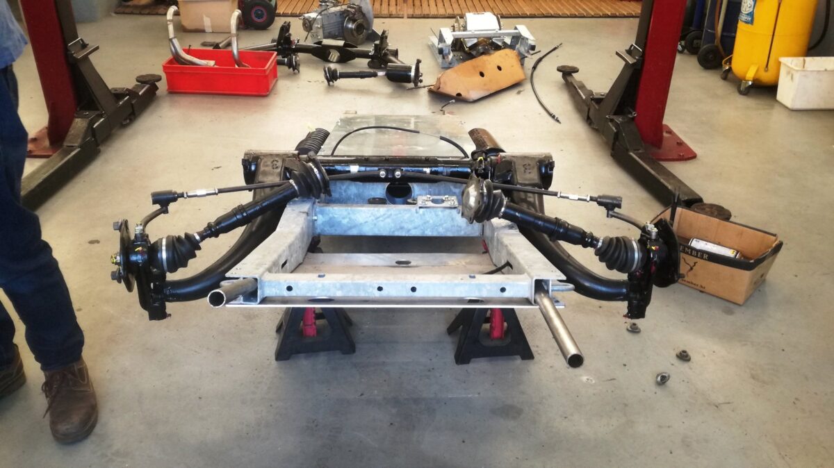 2cv parts for sale: 2cv galvanised chassis, gearbox and more