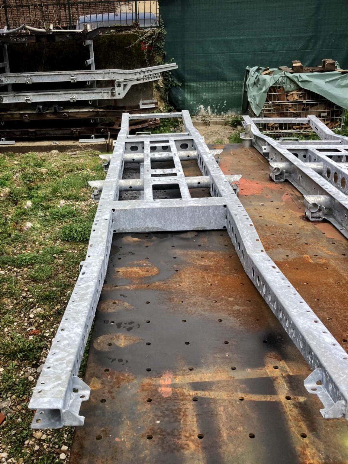 2cv parts for sale: 2cv galvanised chassis, gearbox and more